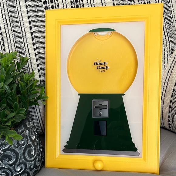 Party Supplies | Yellow And Green Handy Candy Frame Nib | Poshmark